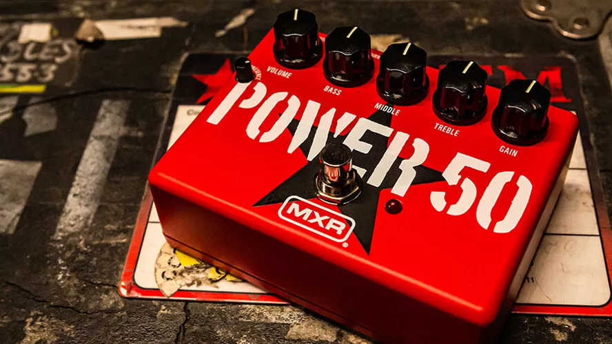 L'iconico sound di Tom Morello nel nuovo MXR Power 50 Overdrive