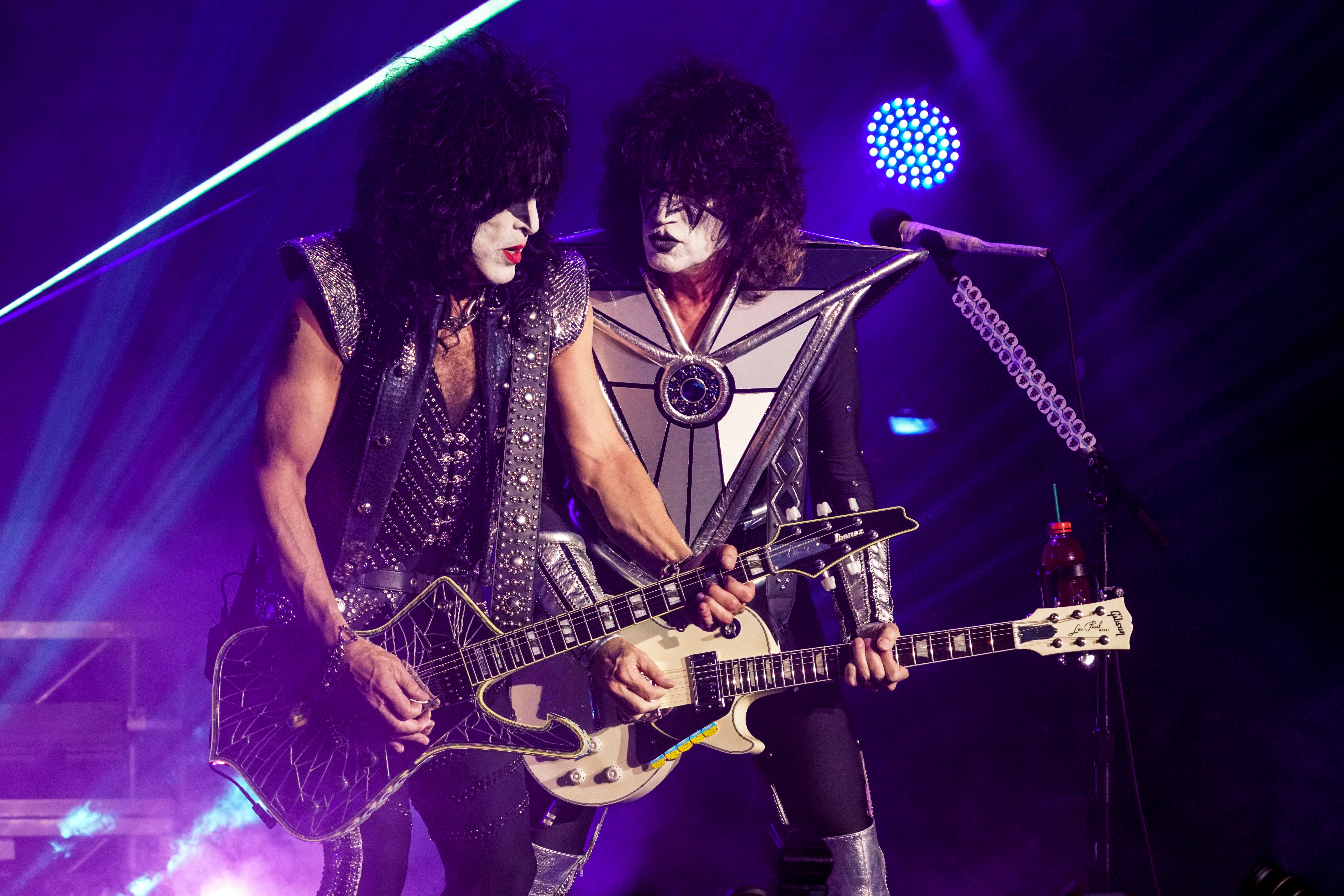 KISS TOMMY THAYER End Of The Road…
