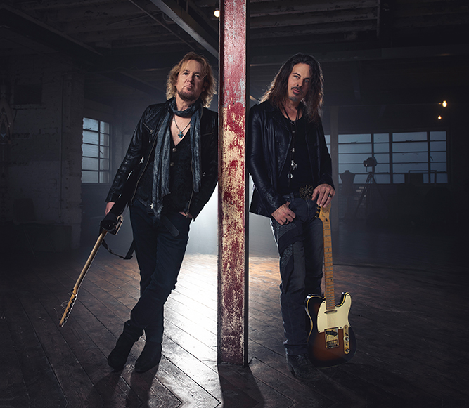 Adrian Smith & Richie Kotzen: il primo album insieme