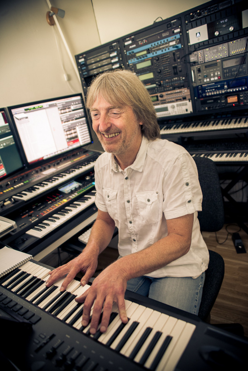 Anthony Phillips, "Slow Dance"