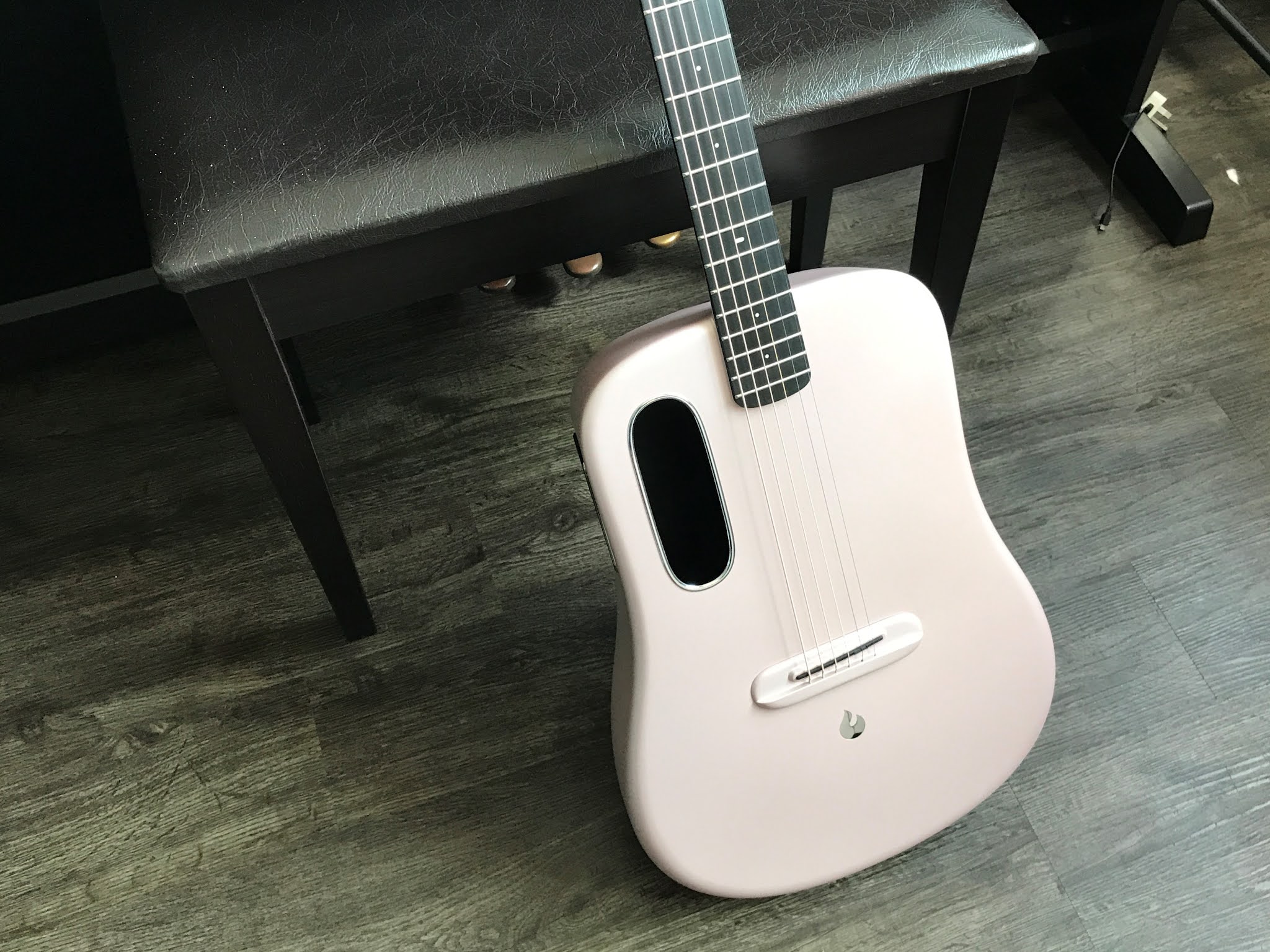 LAVA Music annuncia la nuova ME3: la sua prima "smart guitar"
